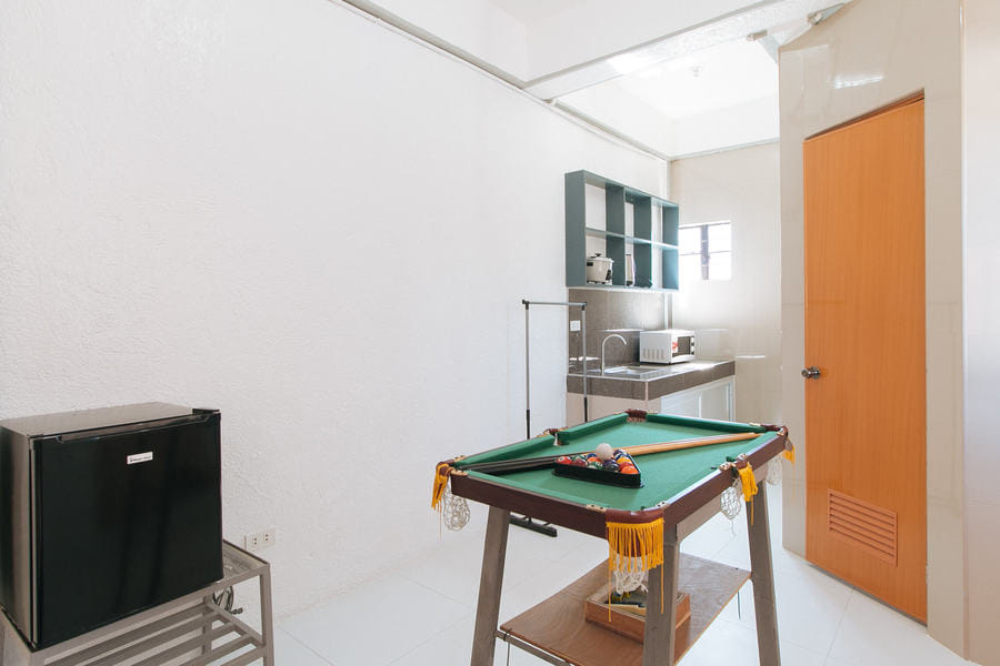 Book RedDoorz near Tambo Quirino Avenue only at RedDoorz