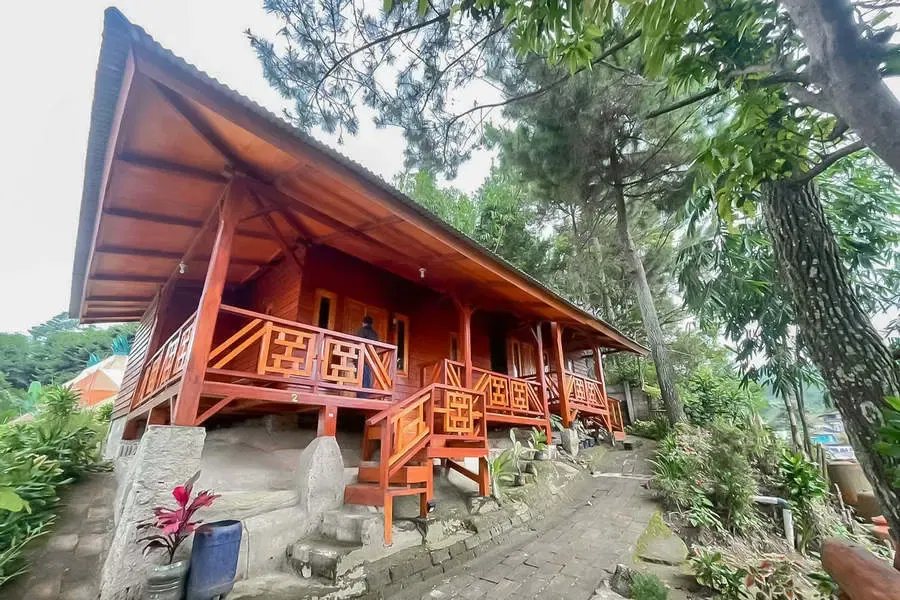 Urbanview Hotel D'Pineapple Villa Ciater